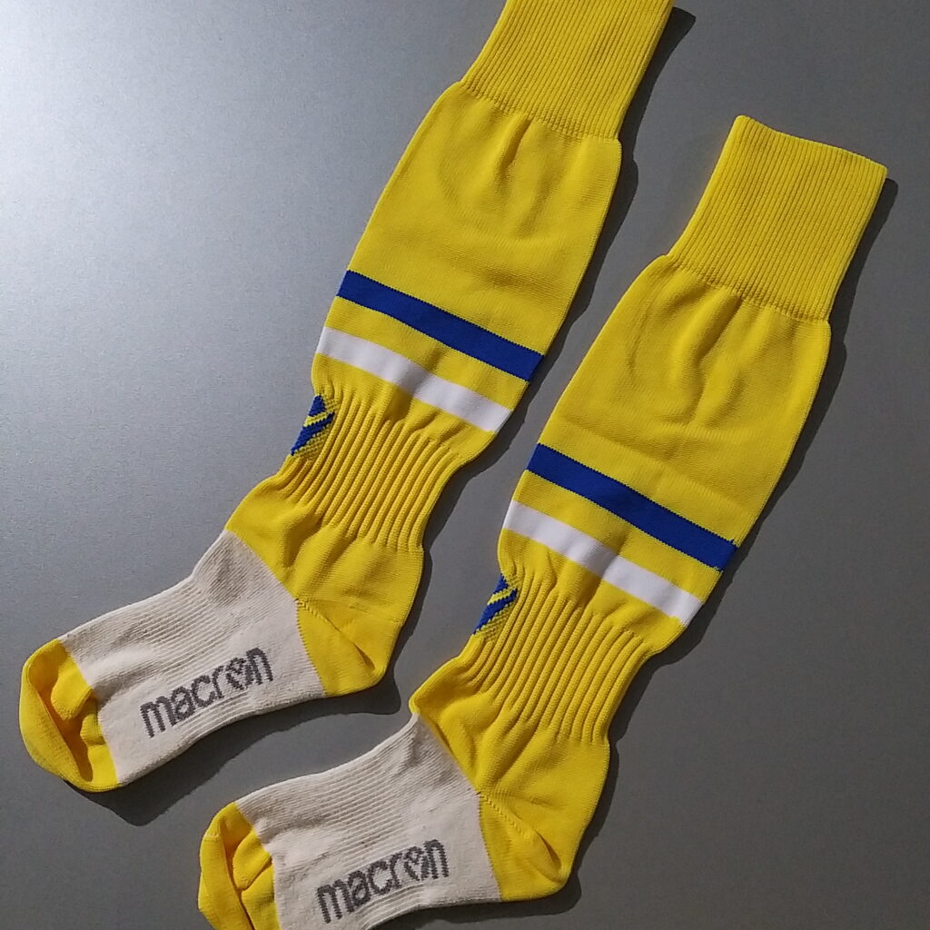 The Official Southend United Macron Store - Macron Work Hard Play ...